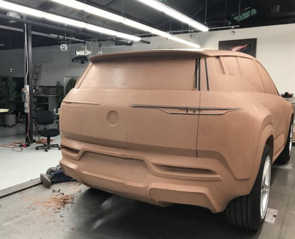 FISKER OCEAN, PROVE DI PRATICITA’ - Auto&Design