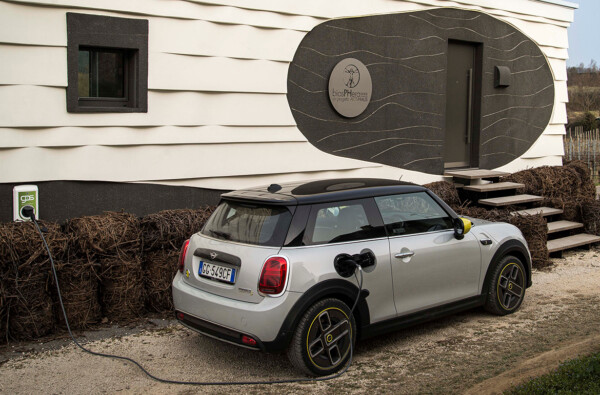 Auto & Design magazine, all the news about the world of design